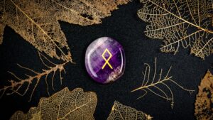 Protection Rune: Norse Symbolism, Meaning & Use